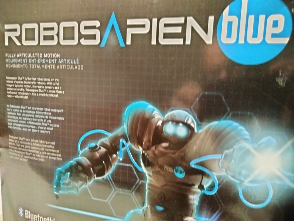 ROBOT WowWee Robosapien Blue #8507 Smartphone Enabled NEW In Sealed Box ...