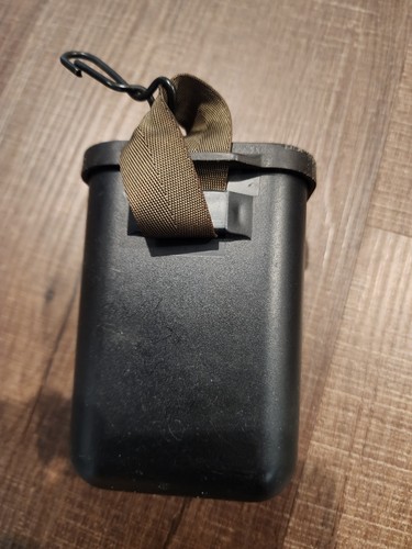 US ARMY TRAINING PERSONAL DECONTAMINATION KIT M58A1 CONTAINER ONLY | eBay