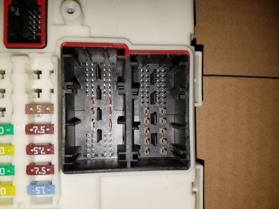 2012-2018 BMW 320i 328i 335i F30 FRONT ELECTRONIC BODY CONTROL MODULE ...