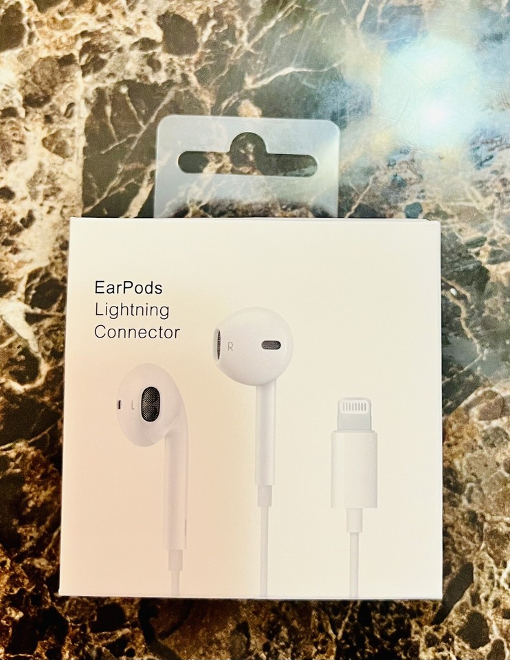Apple EarPods with Lightning Connector In Ear Canal Headset - White ...
