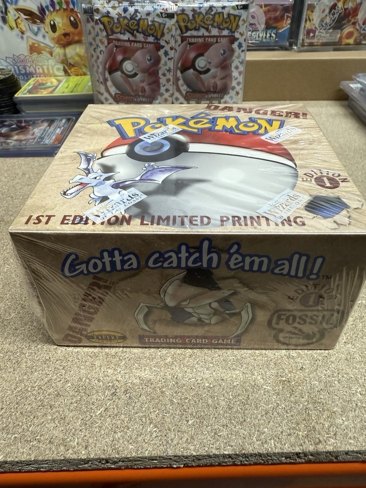 1999 Pokemon 1st Edition Fossil Booster Box Sealed Dragonite Gengar ...
