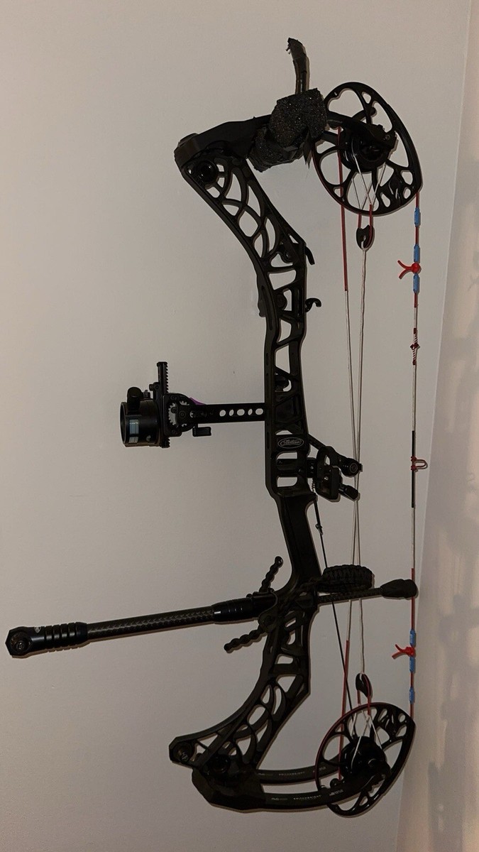 Mathews V3 Compound Bow