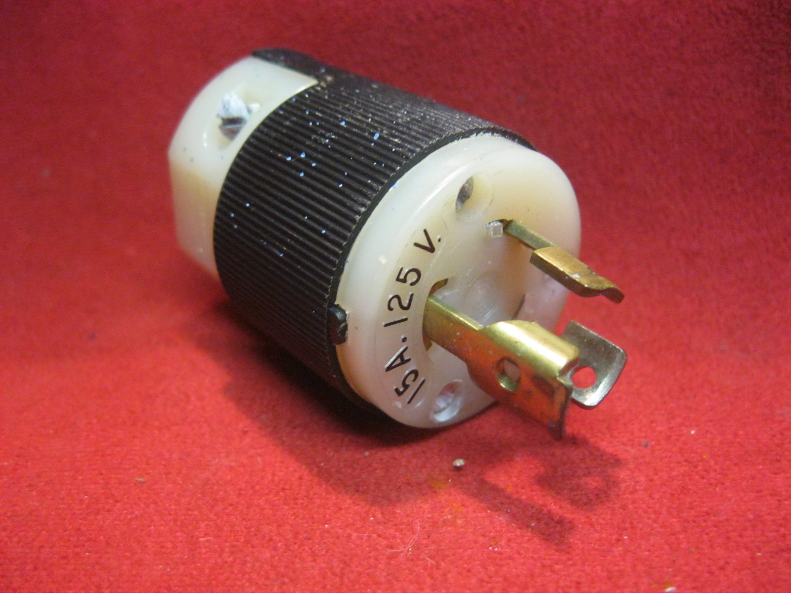 HUBBELL NEMA HBL4720C PLUG 15 AMP 125V | eBay