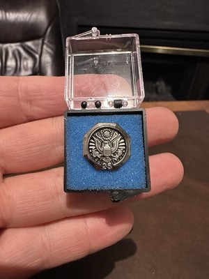 US 25 Year United States Federal Government Service Lapel Pin with Case ...