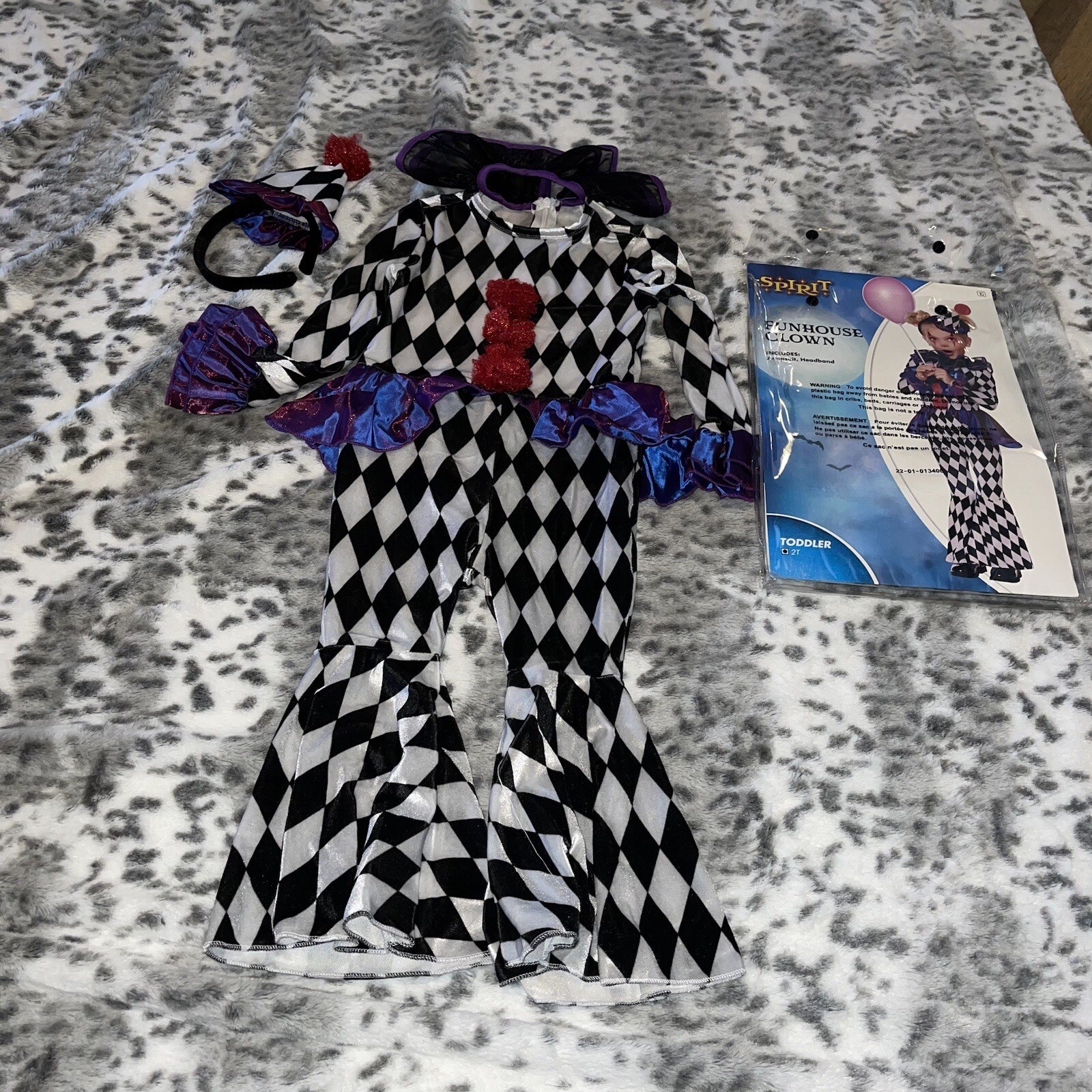 Spirit Halloween Funhouse Clown Costume - Gem