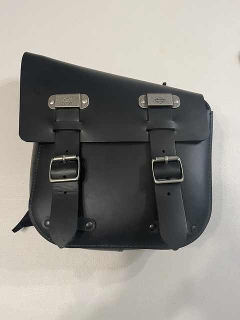 Genuine Harley Davidson Softail Single-sided Swingarm Bag 90201567 for ...