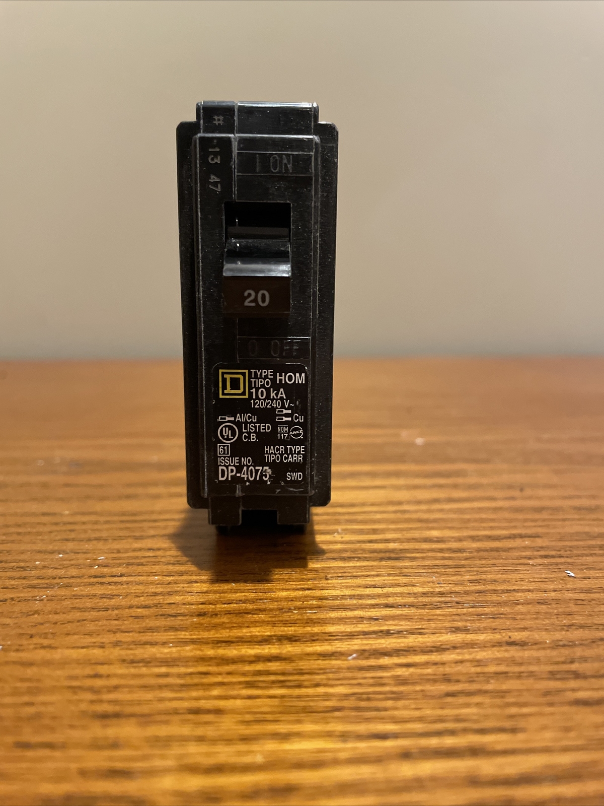 Square D HOM120 20 Amp 1 Pole Type HOM Circuit Breaker | eBay