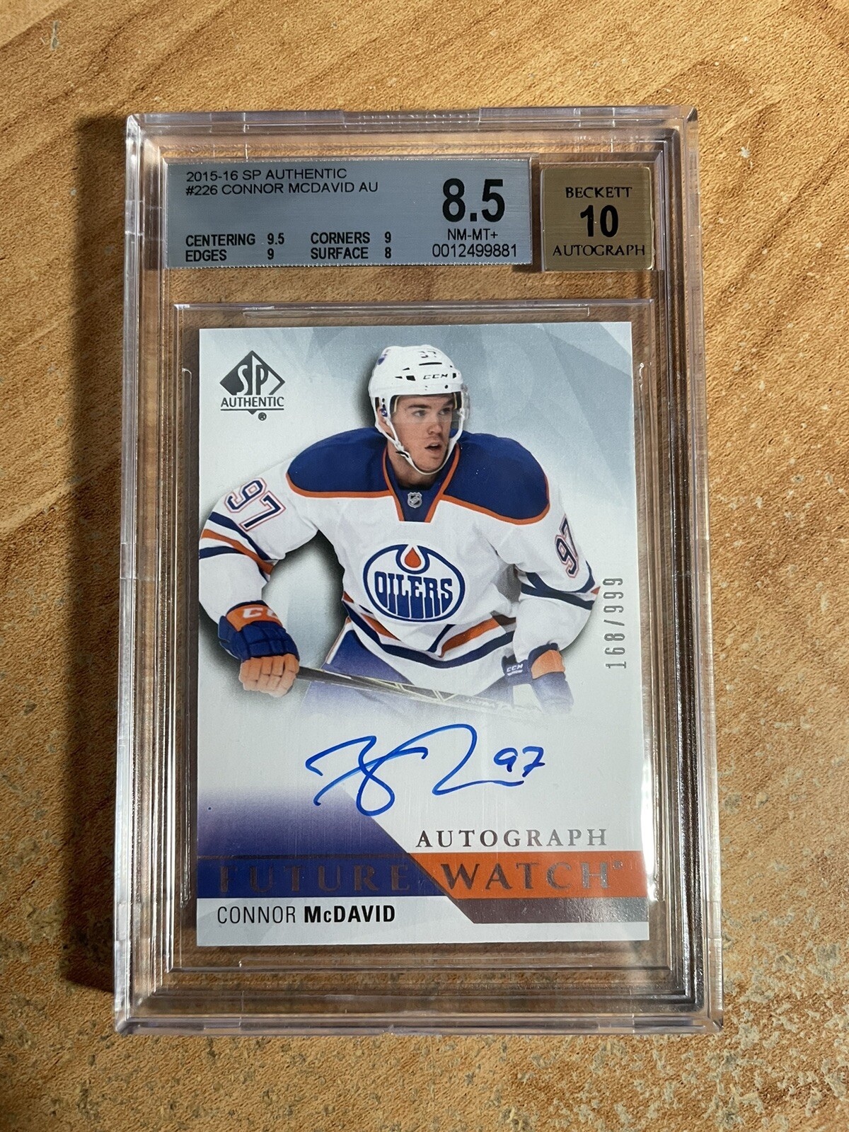 2015-16 Future Watch Autograph #226 Connor McDavid /999 BGS 8.5 10 Auto ...