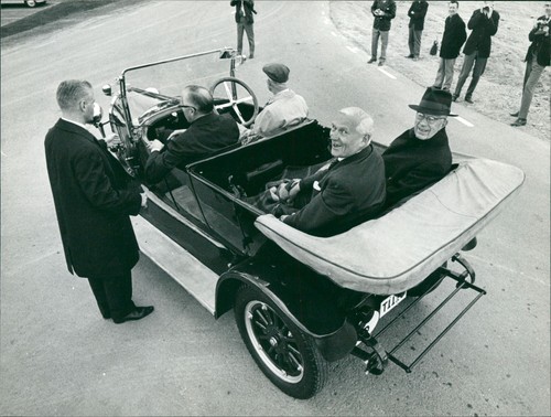 King Gustaf Adolf and Dr Marcus Wallenberg go o... - Vintage Photograph ...