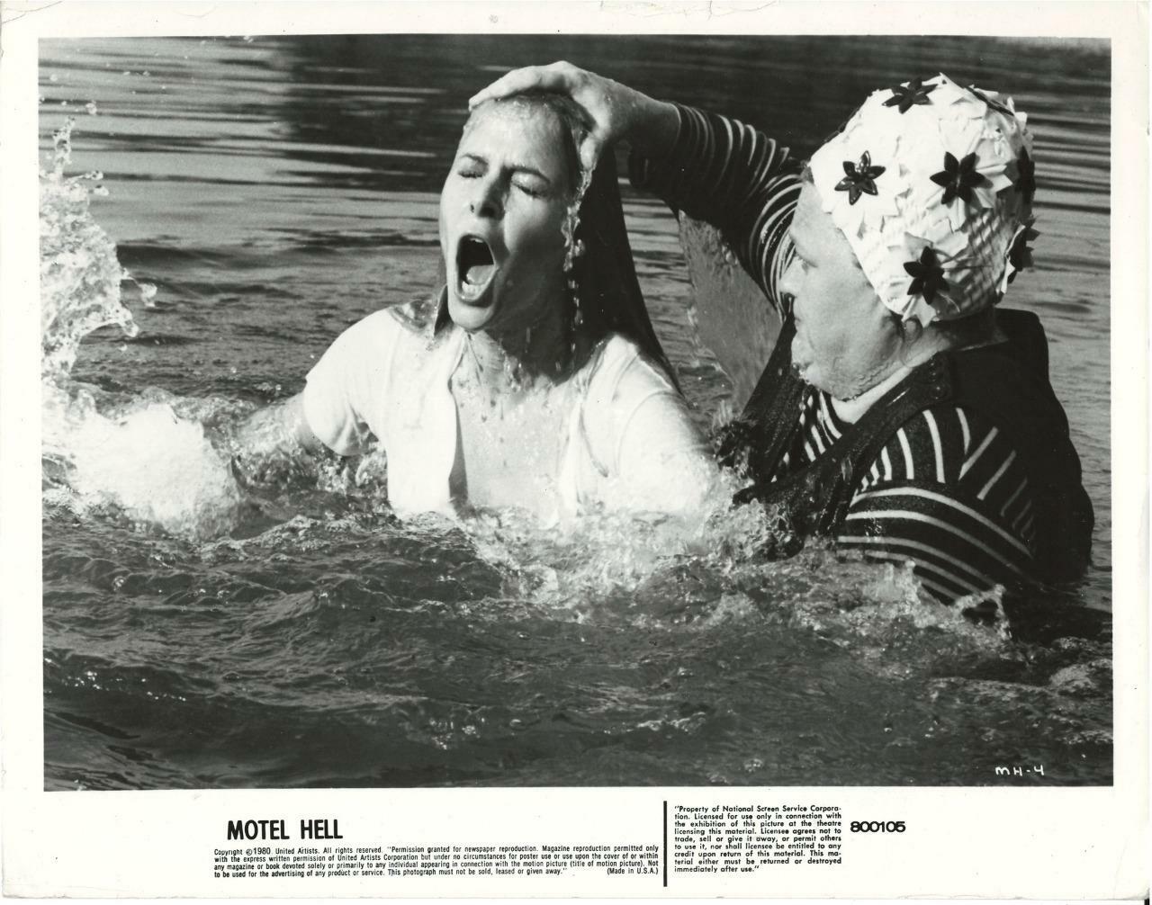 "MOTEL HELL"-ORIGINAL PHOTO-DROWNING SCENE-HORROR | eBay