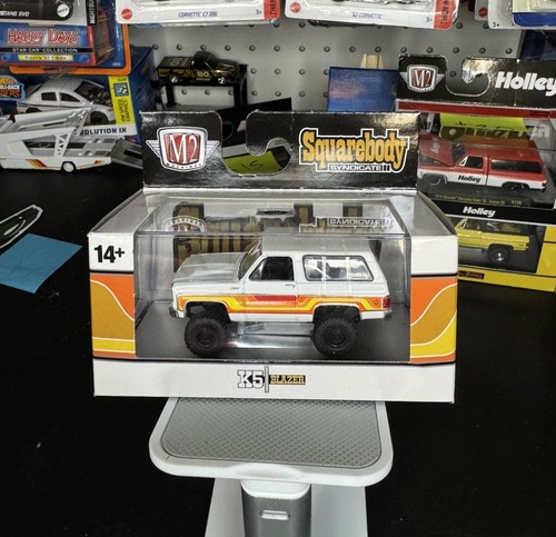 2024 M2 MACHINES - SQUARE BODY SYNDICATE - 1974 CHEVROLET K5 BLAZER ...