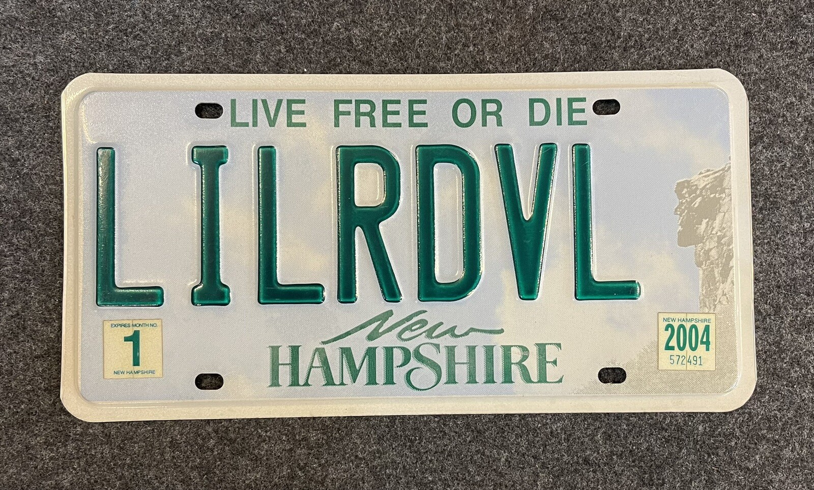 2004 New Hampshire Vanity License Plate Nice Tag LILRDVL NH 04 Little ...