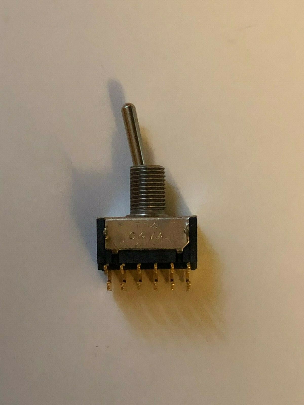 New Tyco TT41NGRA9T1/4 4PDT 0.4A 20V PCB Mountable Toggle switch gold ...