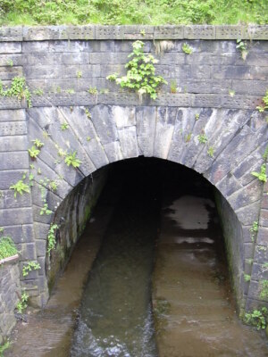 Photo 6x4 Culvert beneath the Leeds Liverpool Canal Burnley c2009 | eBay