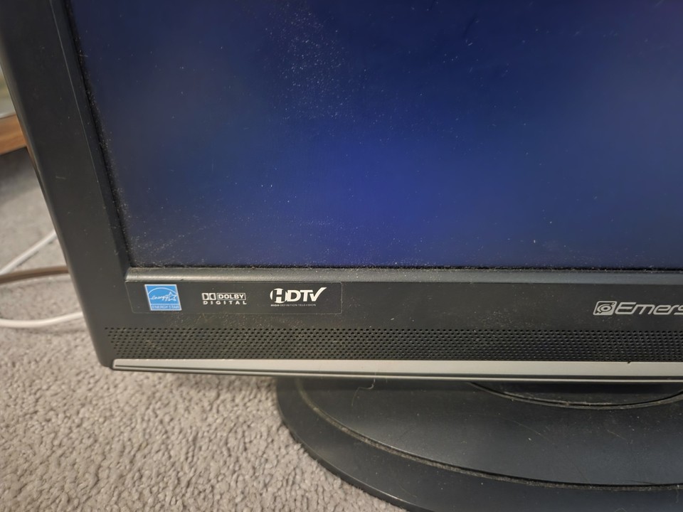 2008 19" Emerson LC195EM9 2 LCD TV Monitor High Definition NO REMOTE | eBay