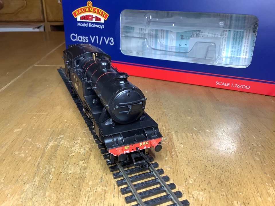Bachmann OO Gauge 31-617 LNER Black 2-6-2 Class V3 Tank Loco 390 | eBay UK