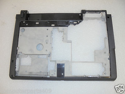 0R121D NEW OEM Dell Studio 1535 1536 1537 Laptop Bottom Base Assembly P ...