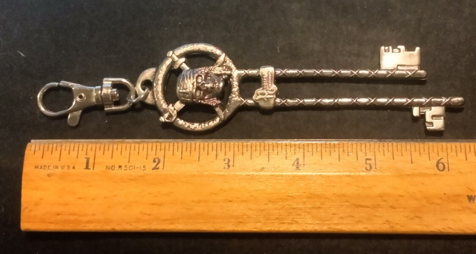 Disney World Pirates of Caribbean Curse of The Black Pearl Ride Key ...