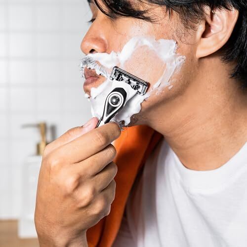 BIC Flex 5 Refillable Razors for Men 8 Pack Smooth Shave Sensitive Skin ...