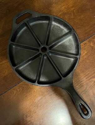 Vintage USA Made #8 LODGE Cast Iron Wedge Cornbread Round 8 Section ...