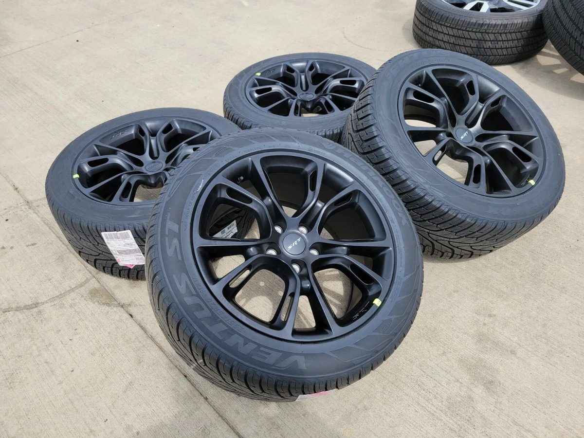 2022 Jeep Cherokee Custom Wheels