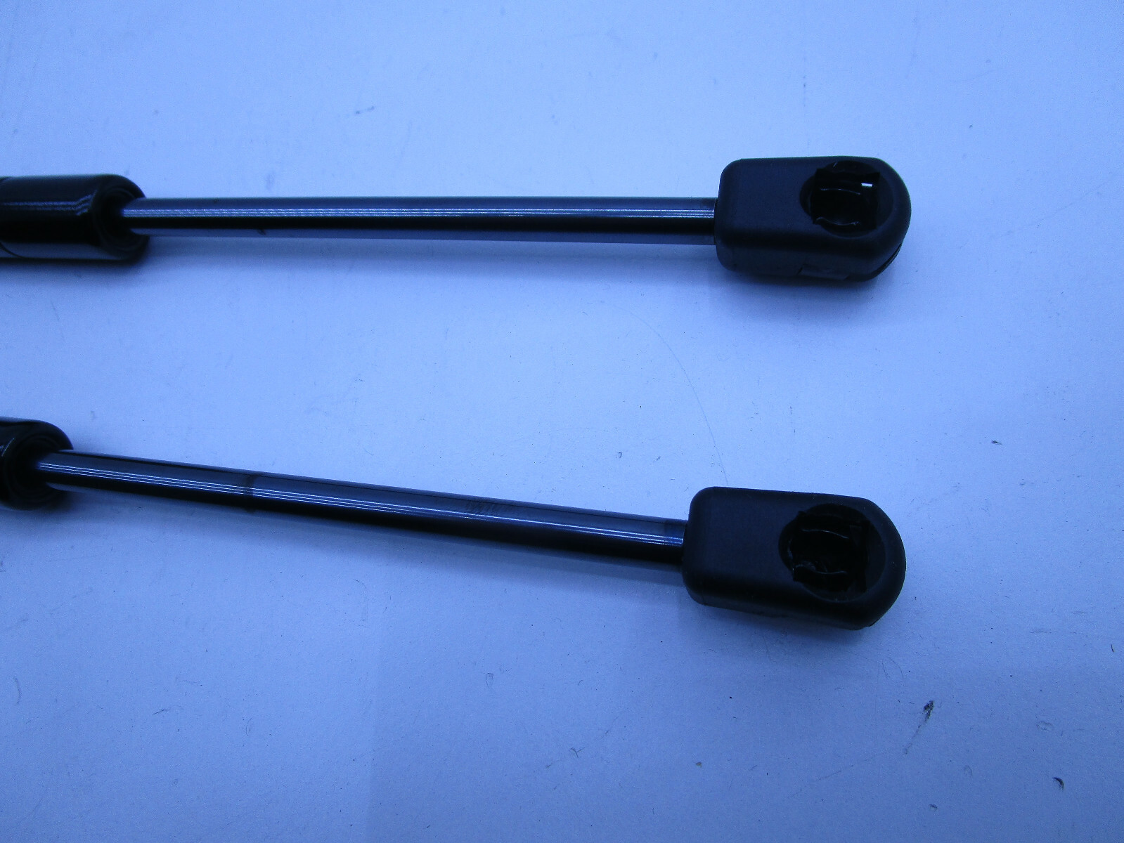 REAR BOOT STRUTS FOR FORD FALCON FG SEDAN BOOT LID STRUTS WITH SPOILER ...