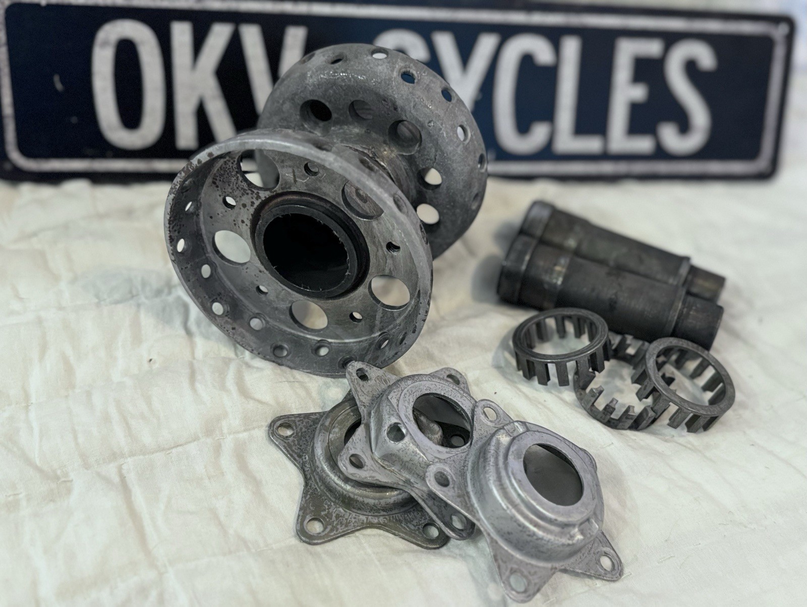 Harley-Davidson OEM Knucklehead Flathead Panhead Star Wheel Hub | eBay