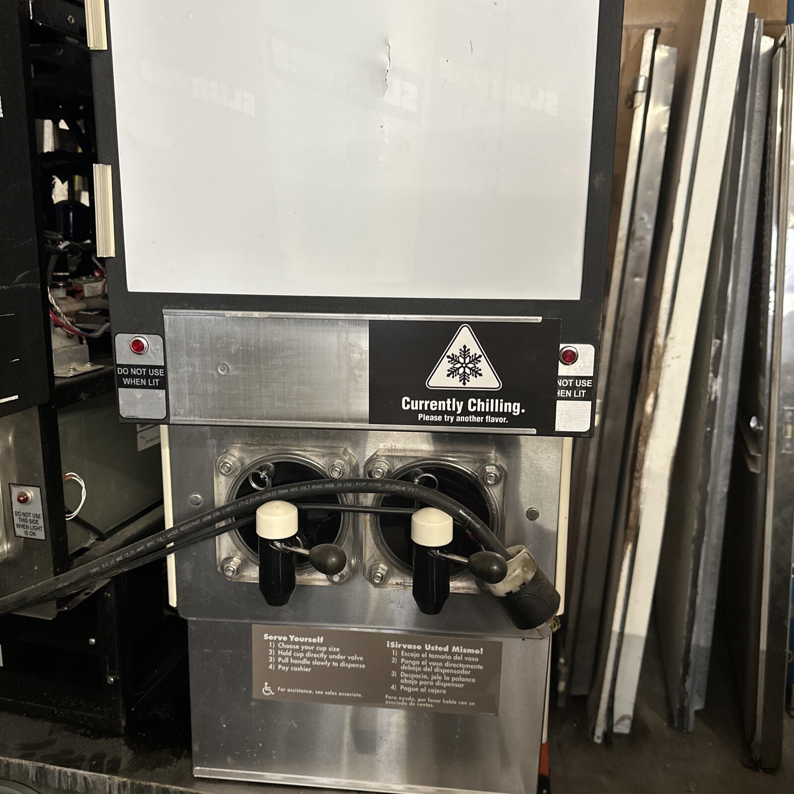 Slushy/Frozen/Slurpee Carbonated Beverage Machine- Model FBD562 . 2 ...