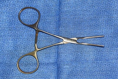 Codman 37-1335 Stainless Noon Classic AV Fistula Clamp b4.5" | eBay