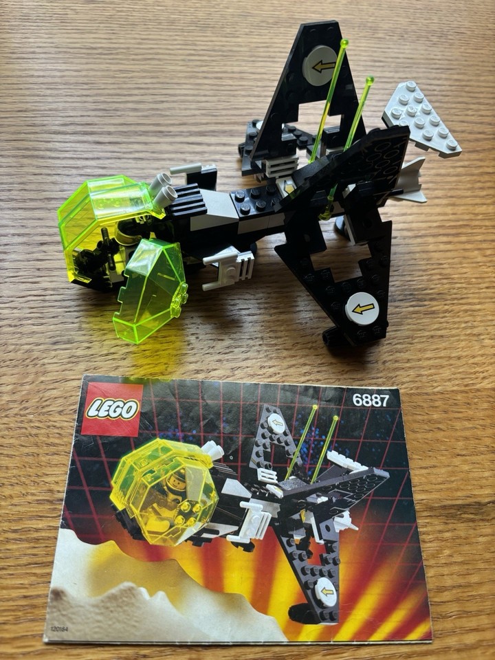 LOT OF 7 Retired Blacktron 2 Lego sets: 6981, 6933, 6887, 6878, 6851 ...