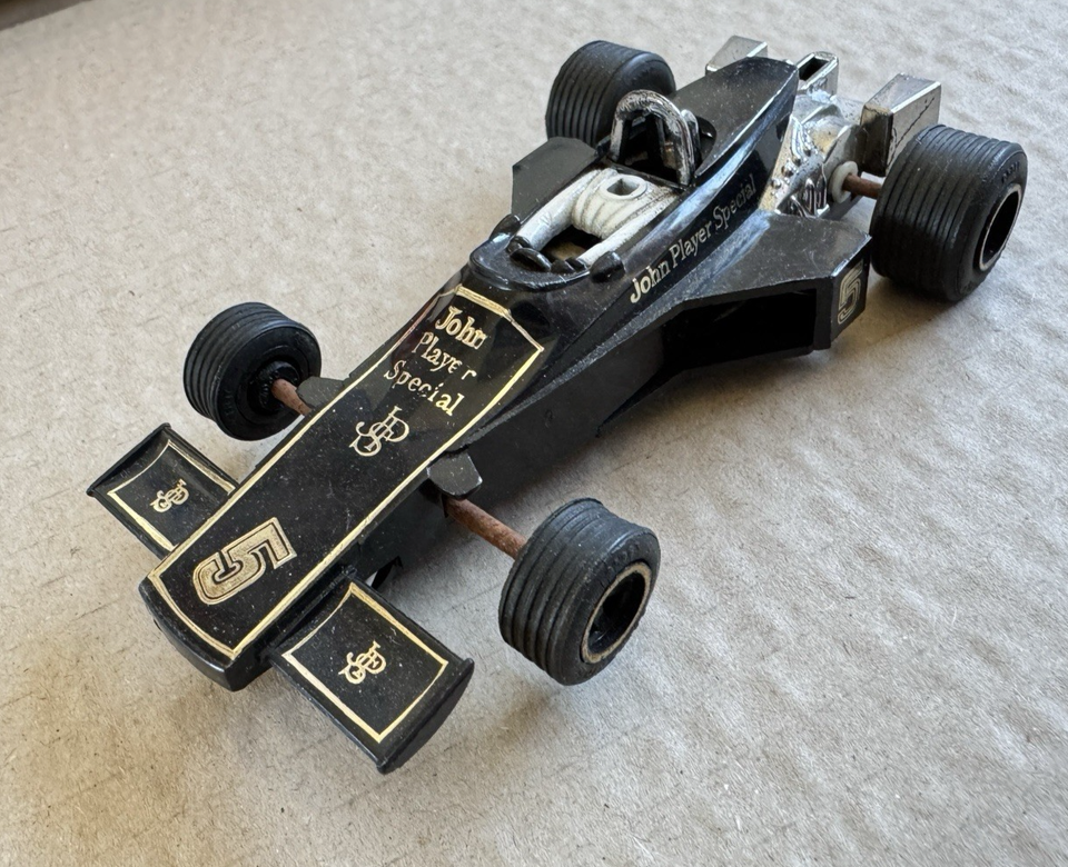 Scalextric John Player Special C-126 Lotus F1 Slot Car Driver MARIO ...