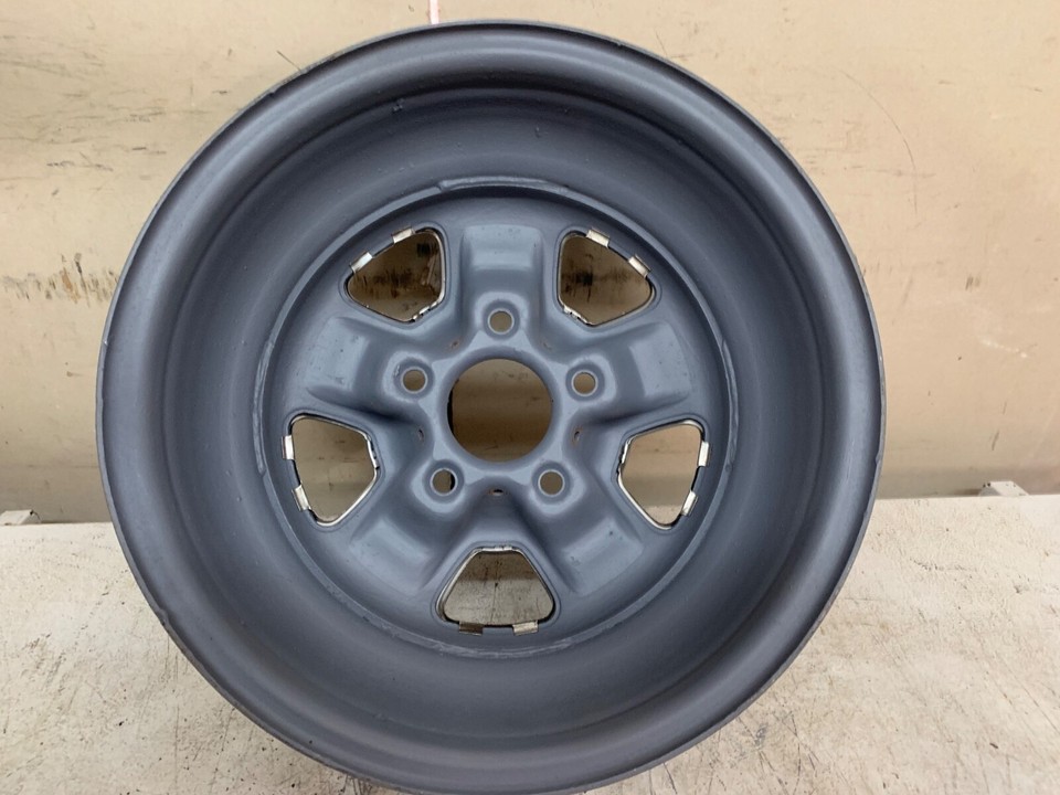 TWO 1974 OLDSMOBILE RARE BOLT ON CAP 15x7 CUTLASS 442 RALLY WHEELS DATE ...