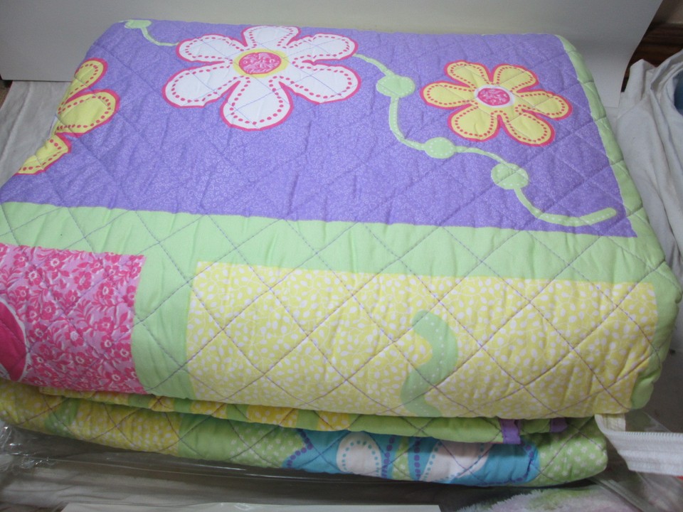 Laura Hart Kids Collection SWEET HELENA Twin Quilt & Sham Set ~ Flowers ...