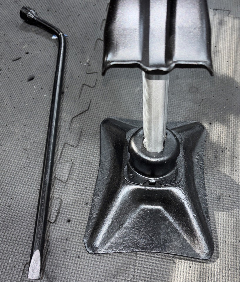 1970 Mopar B body Jack Super Bee Coronet Roadrunner GTX Plymouth ...