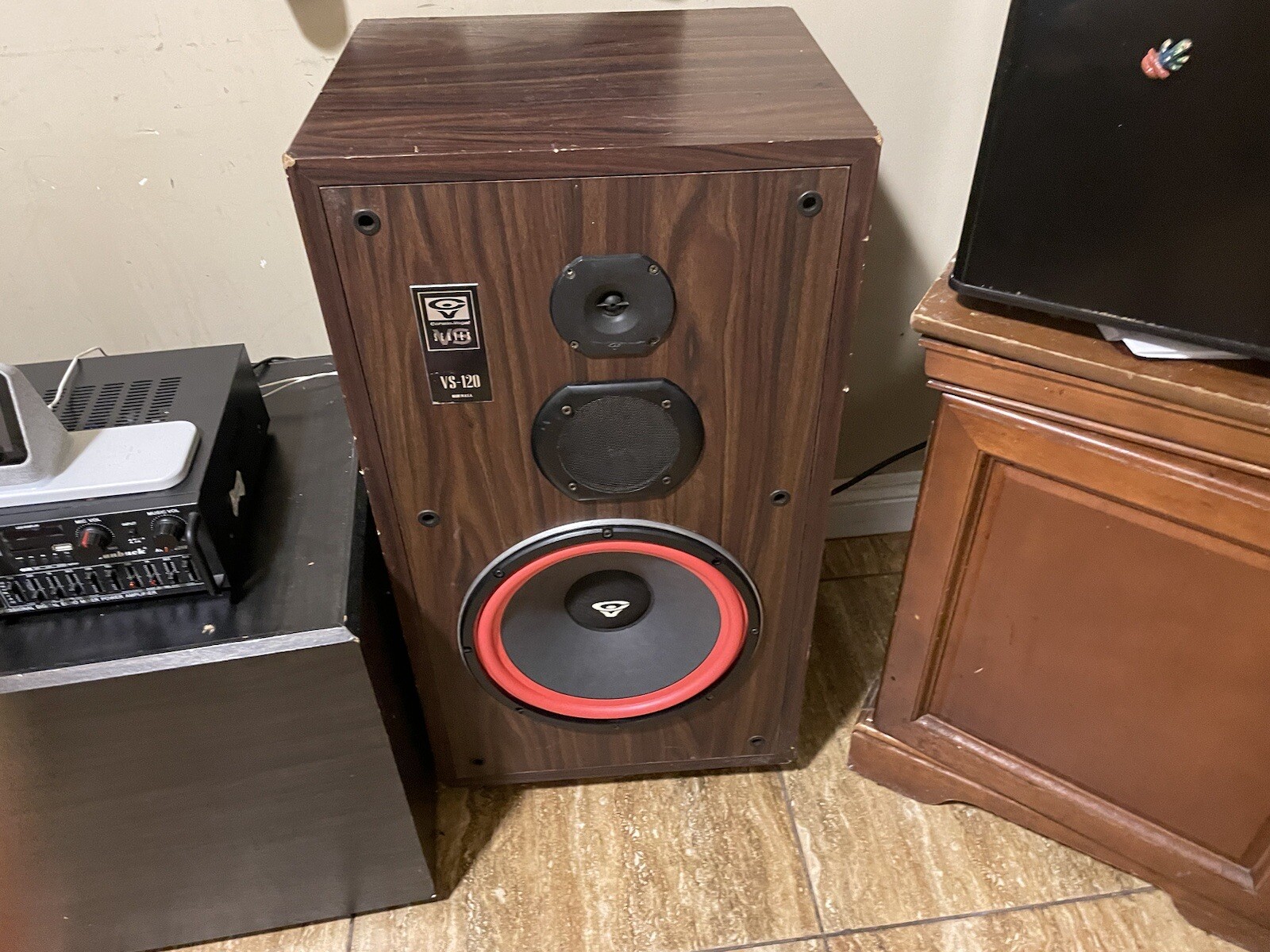 Vintage Pair of Cerwin-Vega VS120 Speakers Brown Cabinet With Grills ...