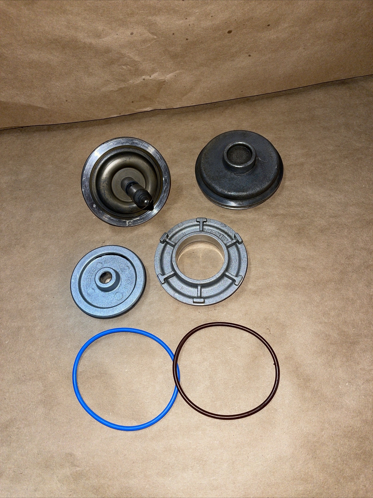 GM 700R4 2-4 Servo Assembly, Corvette Style Complete W/ O-rings, 2-ring ...