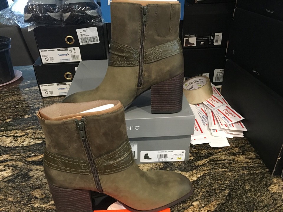 NEW Womens Vionic Carnelia Water Repellant Boots, size 9 shoes | eBay