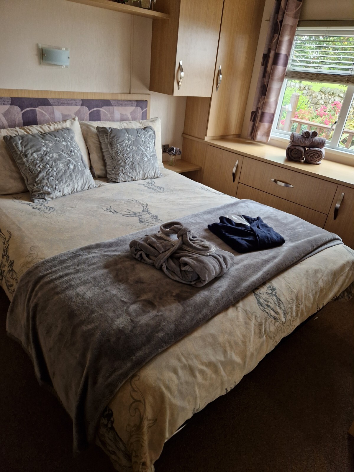 Hot Tub Lodge Break At The Three Lochs Holiday Park Sleeps 6 | eBay UK