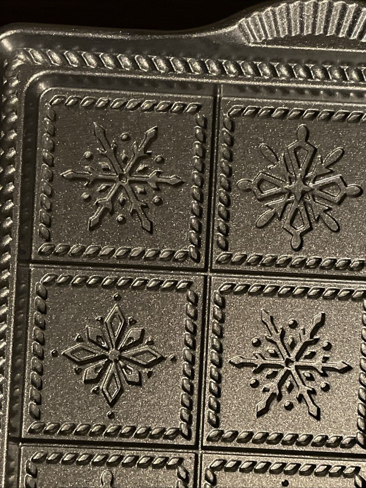 NORDIC WARE Snowflake Pan Square 9" Shortbread Cookie Baking USA Heavy ...