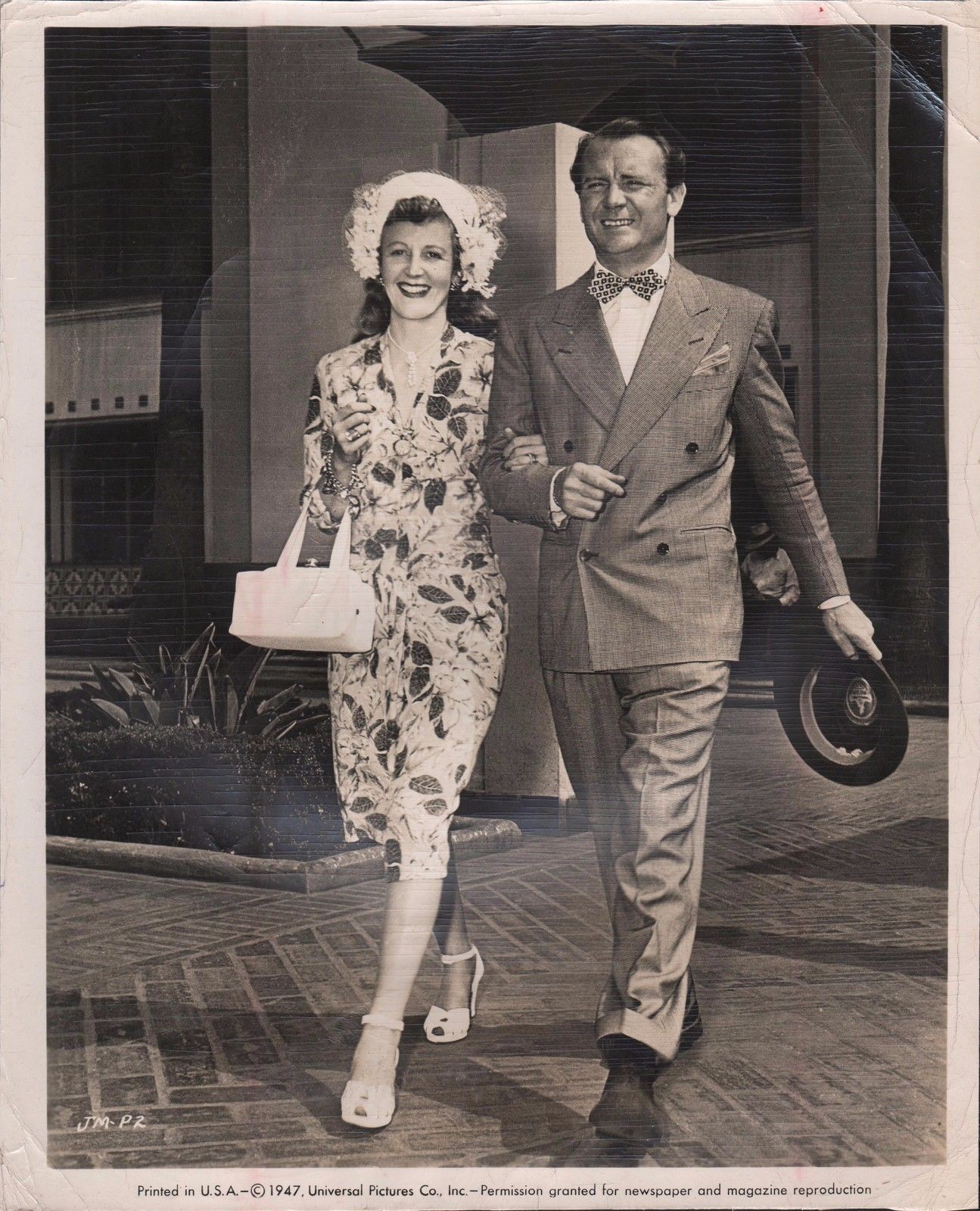 MARY HAYLEY BELL & JOHN MILLS - Original Vintage CANDID Photograph ...