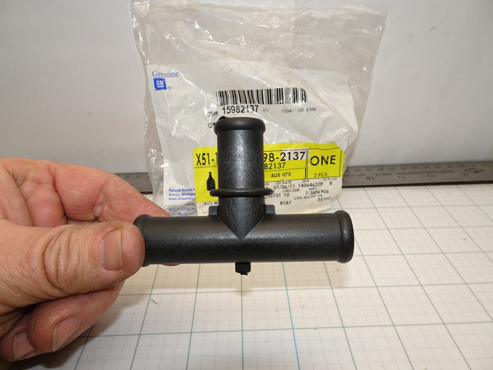 GM 15982137 Coolant Water T TEE Connector Fitting OEM NOS General ...