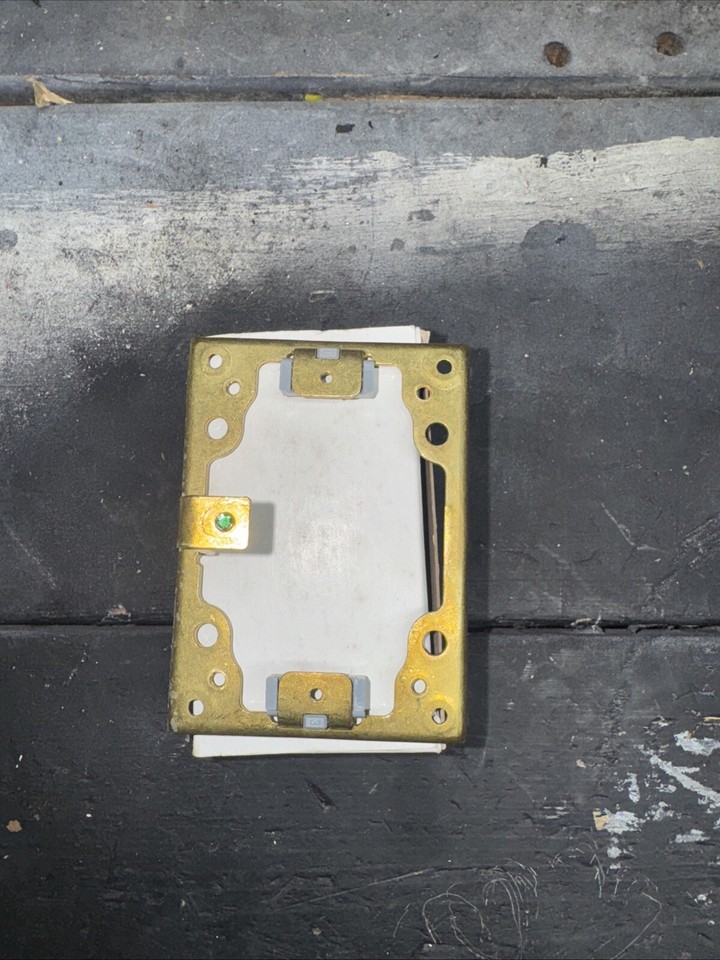 Hubbell Wiring Device-Kellems S5017G Adapter Frame With Ground Lug | eBay