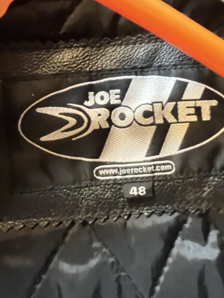 Joe Rocket Premium Leather Motorcycle Jacket With Pads And Liner | eBay