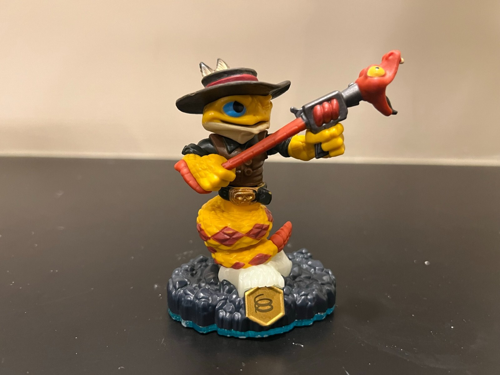 2013 Activision Skylander Swap Force Rattle Shake snake Magnetic Figure ...