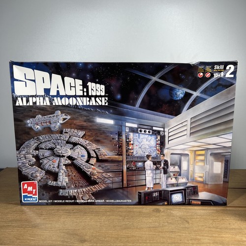Space 1999 Alpha MOONBASE Model Kit W/ Transports & Figures New 1998 | eBay