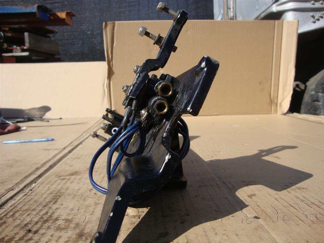 60220A1, 47165A5, 45517A2 Shift Assist Plate w/Switch, Mercruiser V8 | eBay