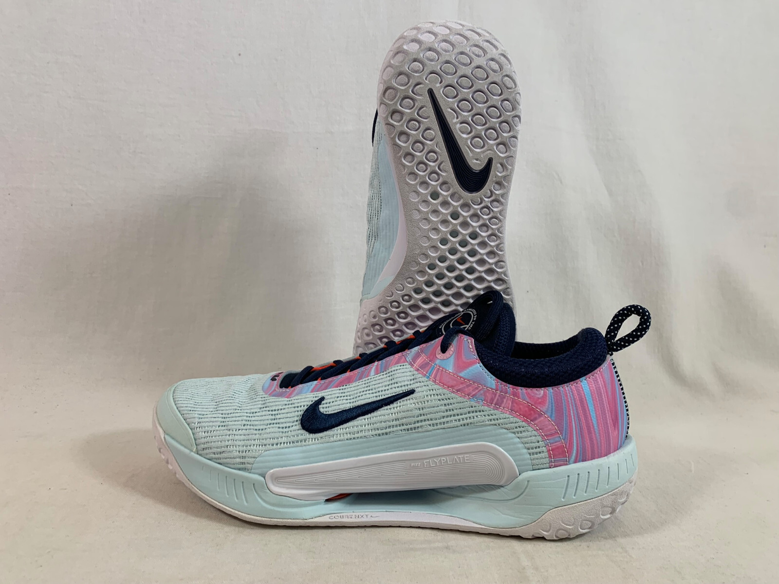 Nike Men's Zoom Court NXT HC Preowned Tennis Shoes Si… - Gem