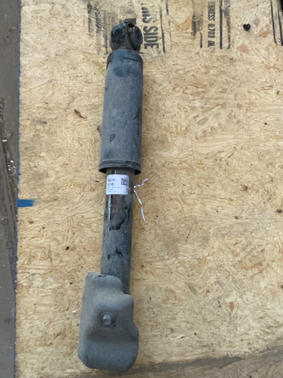 GENUINE HYUNDAI REAR SHOCK ABSORBER 15-18 SANTA FE SPORT (PN 55310 ...