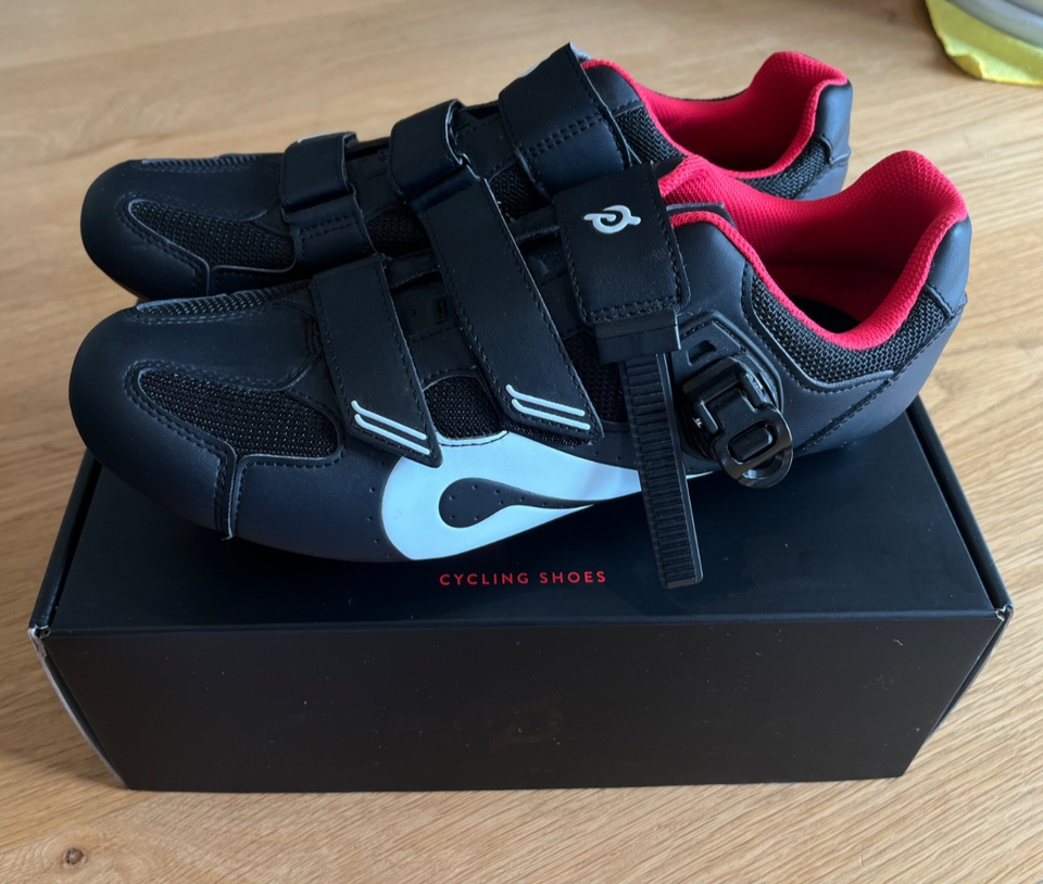 PELOTON Cycling Shoes Cleats w/ Mounting Hardware & Heart Rate Sensor ...