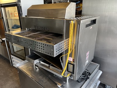 Grills, Griddles & Broilers - Conveyor Broiler